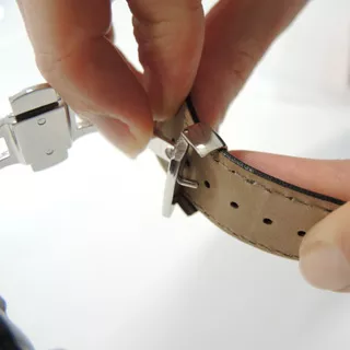 Bruno Söhnle Clasp Fitting Tips | Watch Guides