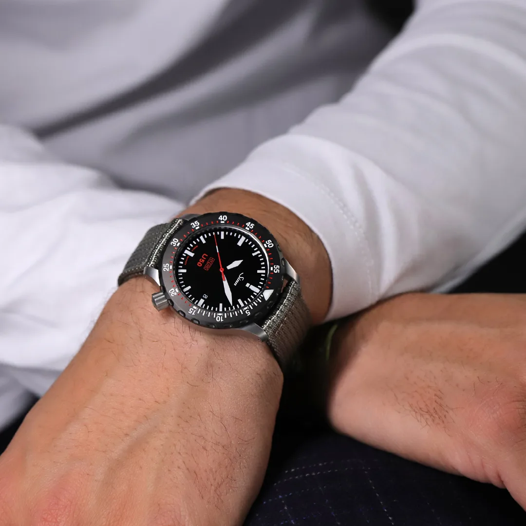 Sinn U50 HYDRO SDR - Men’s 5000m German made diving watch | Define Watches