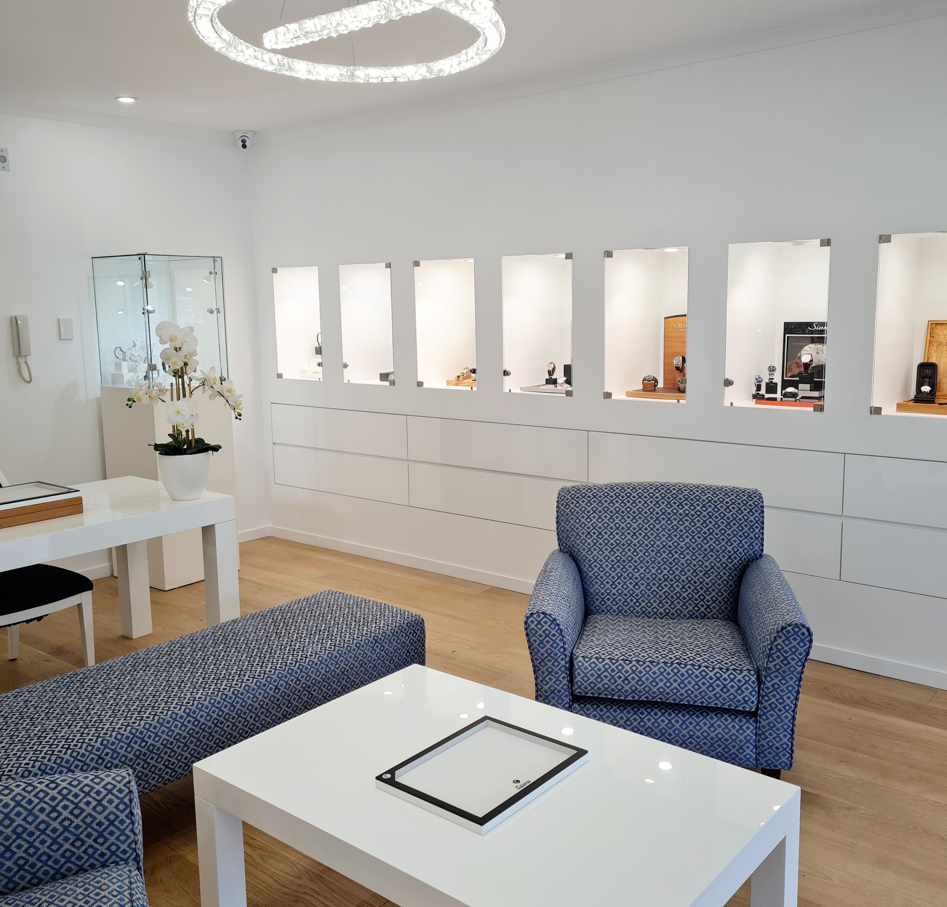 Watch store in Noosa | Define Watches - Leading watch brands